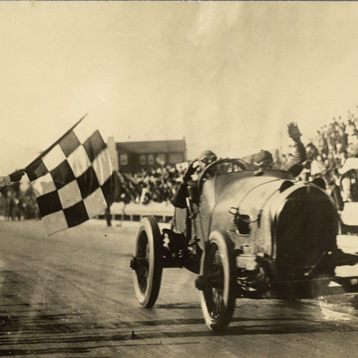1914 American Grand Prize Santa Monica Winner Eddie Pullen MERCER Brown ...